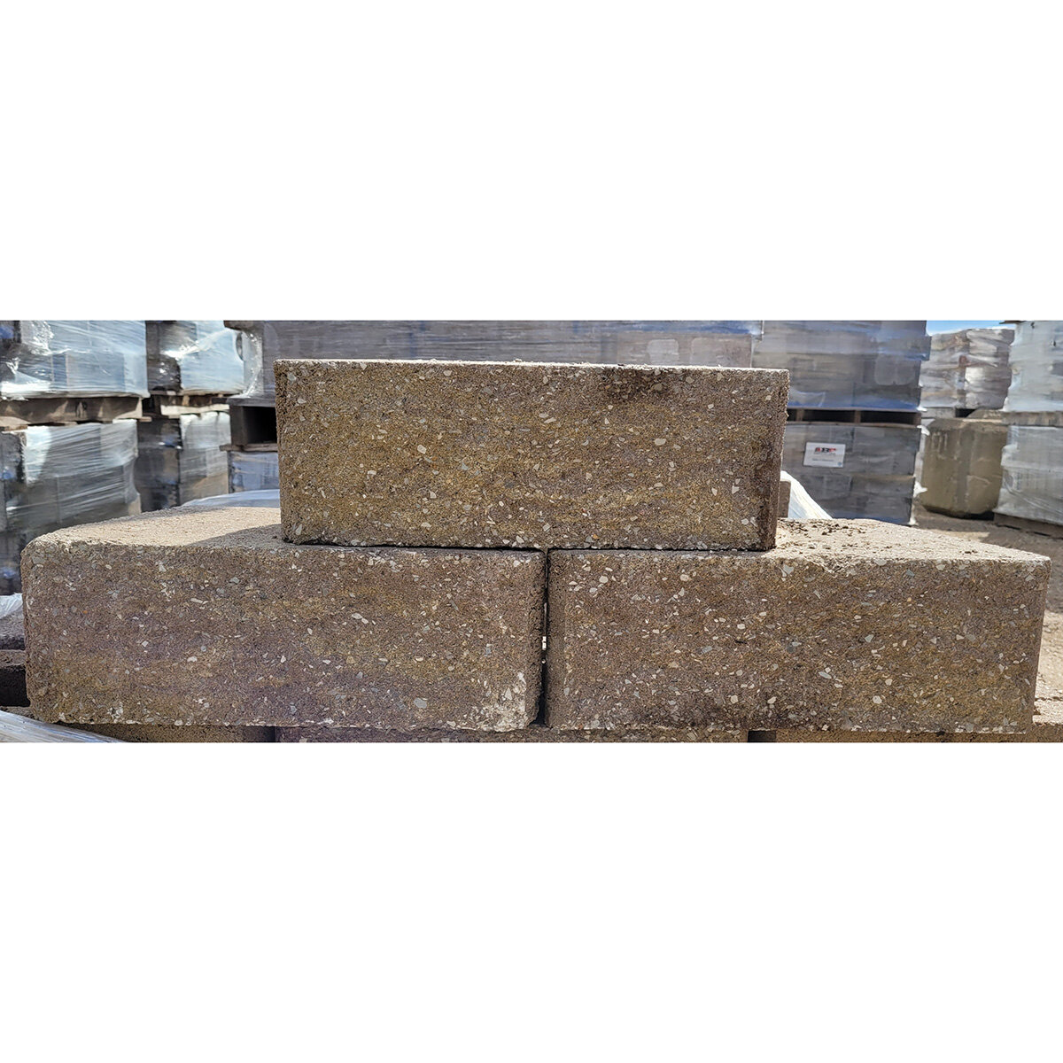 Anchor Hampton Wall Block Stone Cut Pecan 6 in. x 15-7/8 in. x 10 in ...