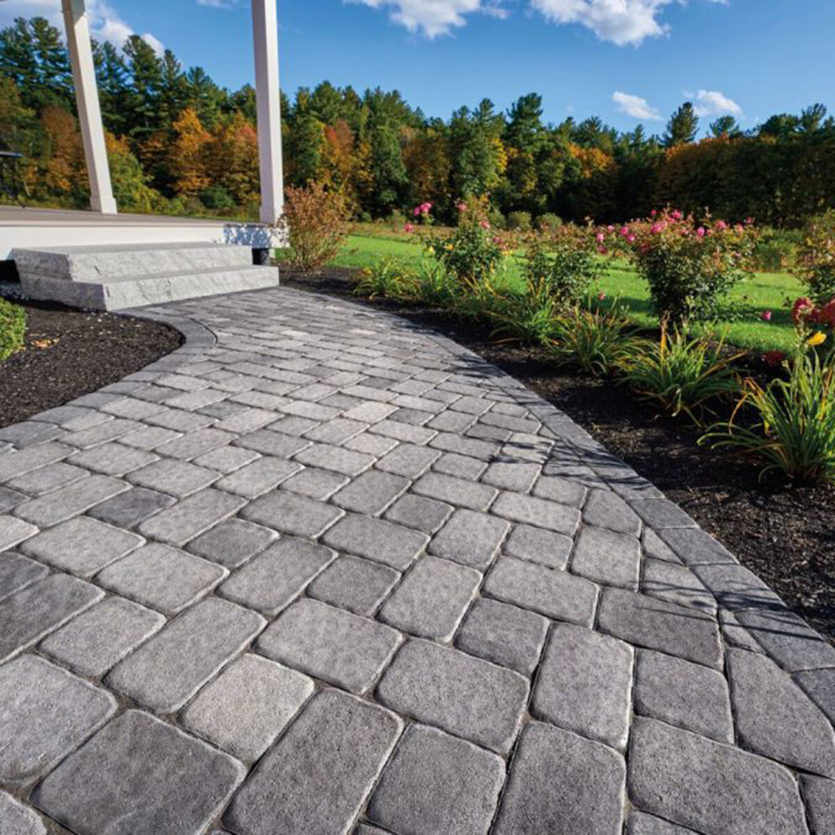 Basalite Borgert Cobble Rectangle Graphite 6 in. x 9 in | SiteOne