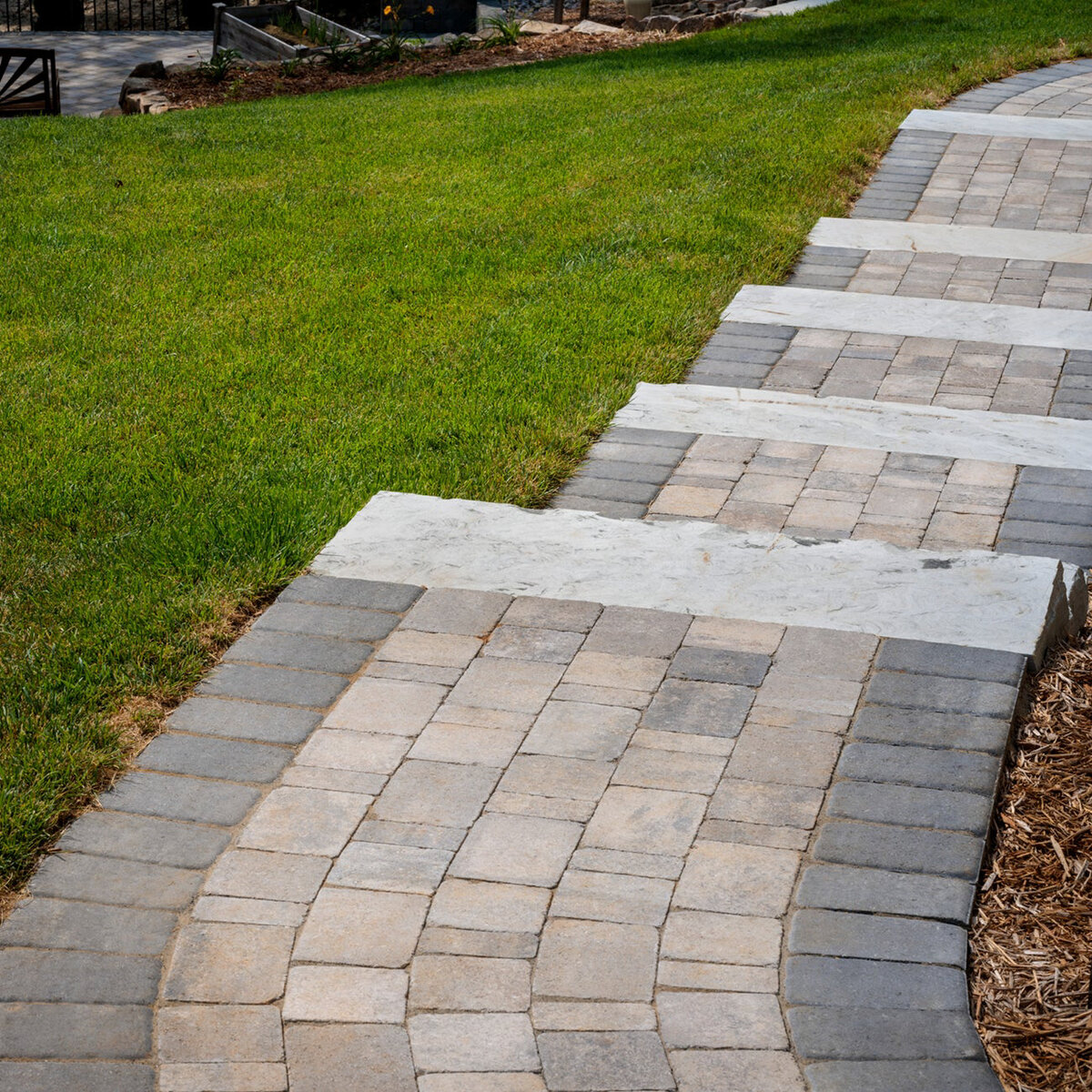Belgard Dublin Cobble Paver 3 pc. Arctic 60 mm (128 sq. ft./pallet ...