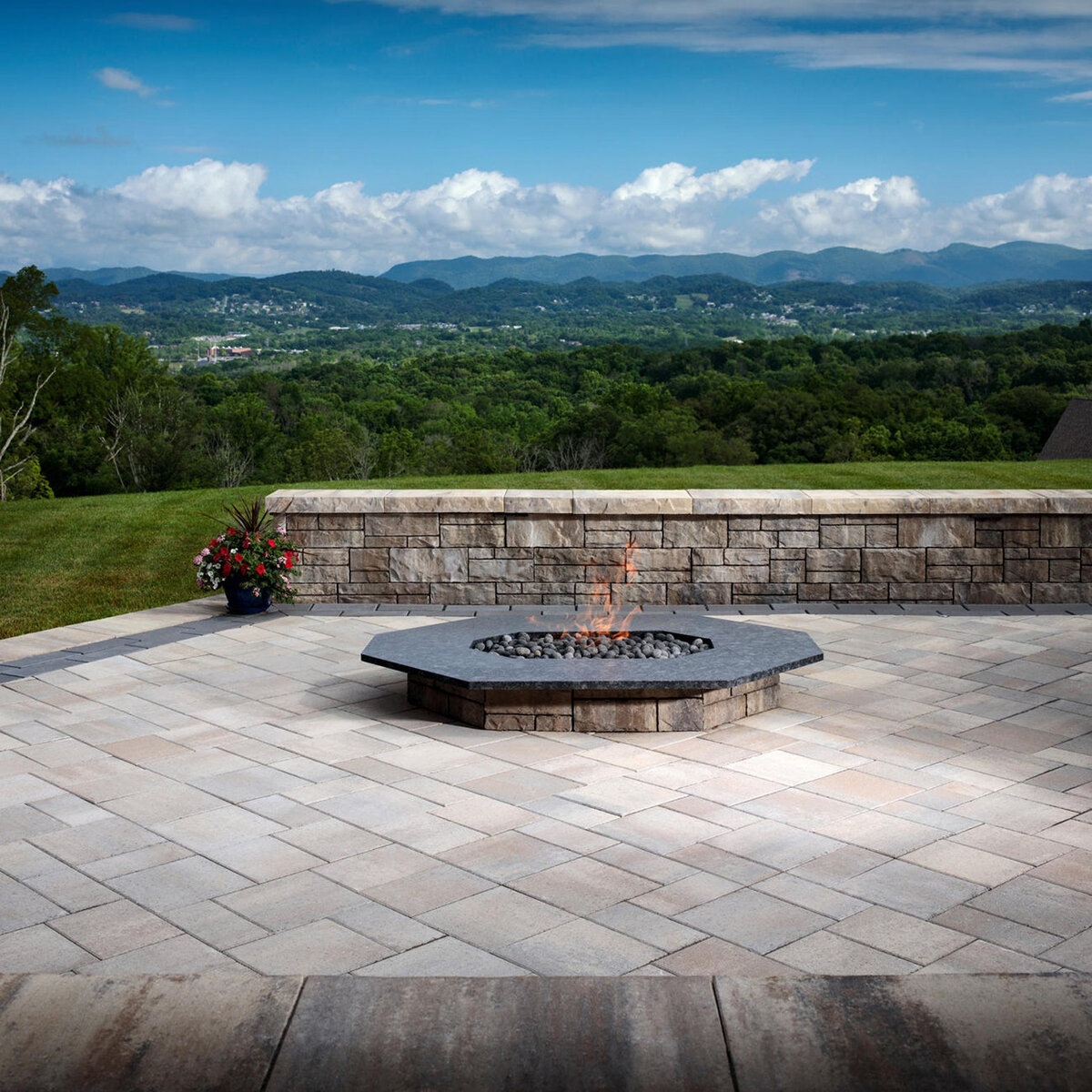 Belgard Catalina Grana Paver Large 3 pc. Autumn (120 sq. ft./pallet ...