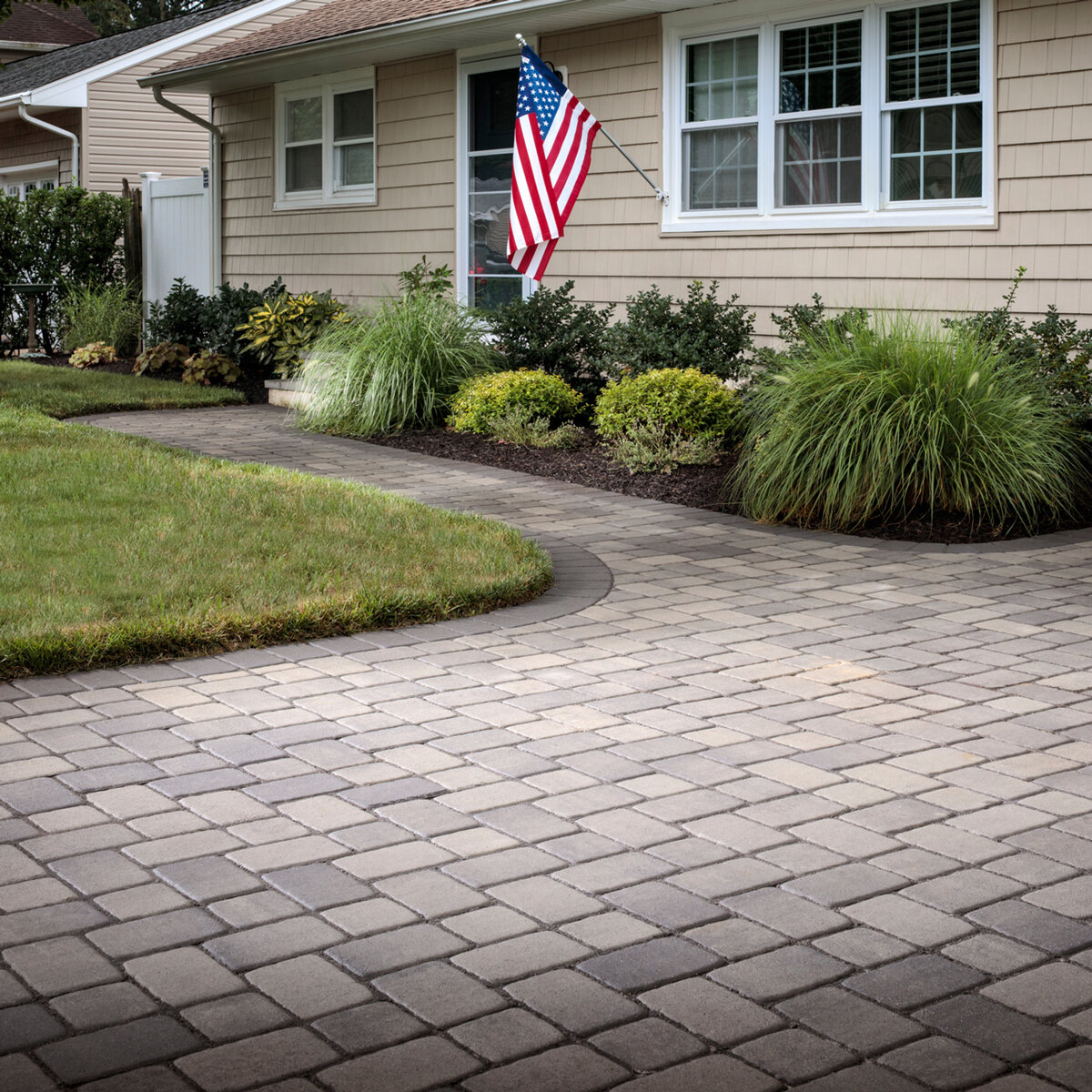 Belgard London Cobble Paver Sable Blend 6 in. x 9 in. ( | SiteOne