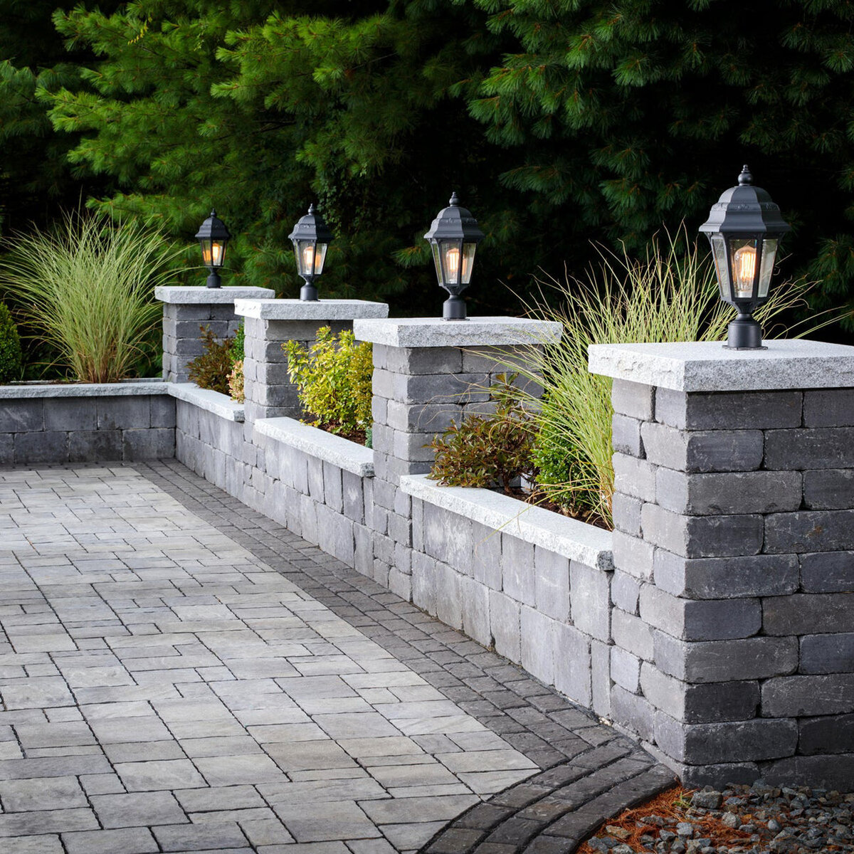 Belgard Weston Stone Wall Block Fossil Beige 4 in. x 8 in. (40 sq. ft ...