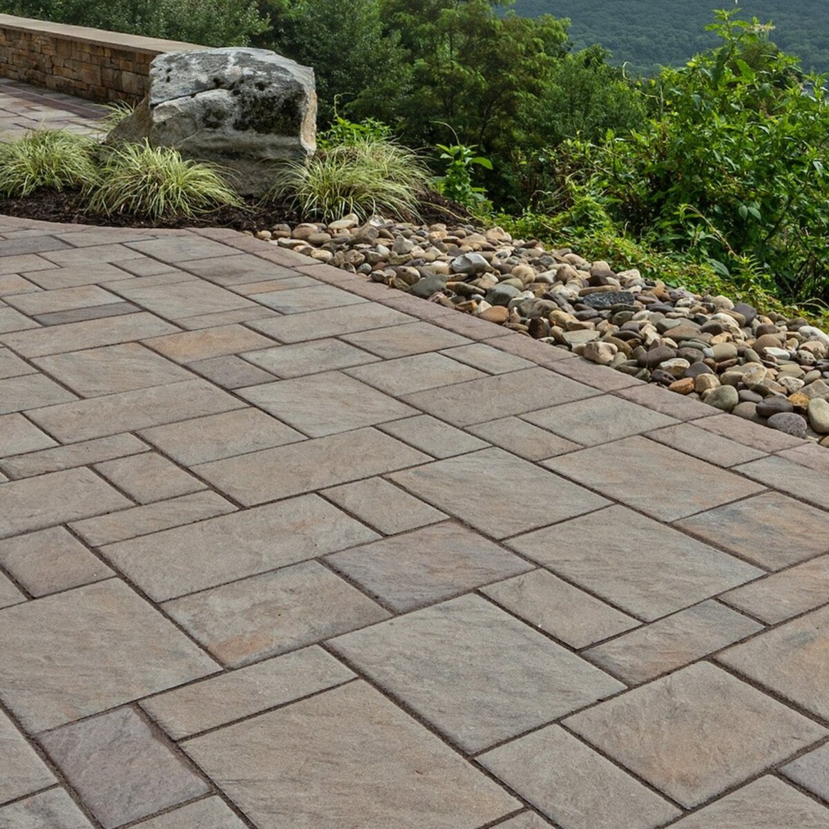Belgard Trilogy Textured w/Durafusion & ColorTech Pewte | SiteOne