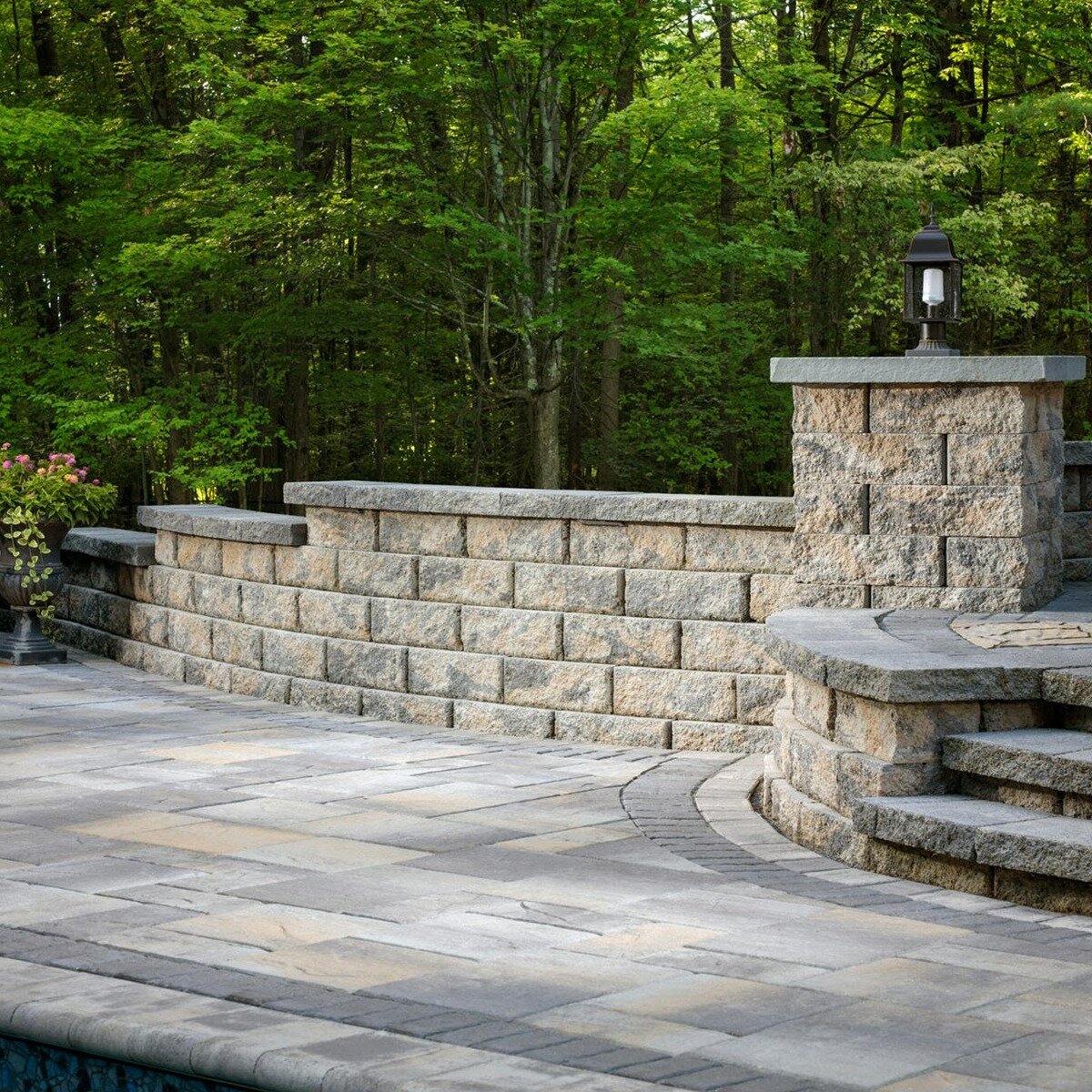 Belgard Anchor Diamond XL Cap Brittany Beige (72 pc./pallet) | SiteOne US
