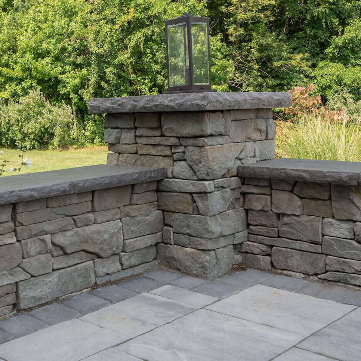 Belgard Belmont Cap 16 in. Double Sided End Cap Bluestone 18-1/4 in. x ...