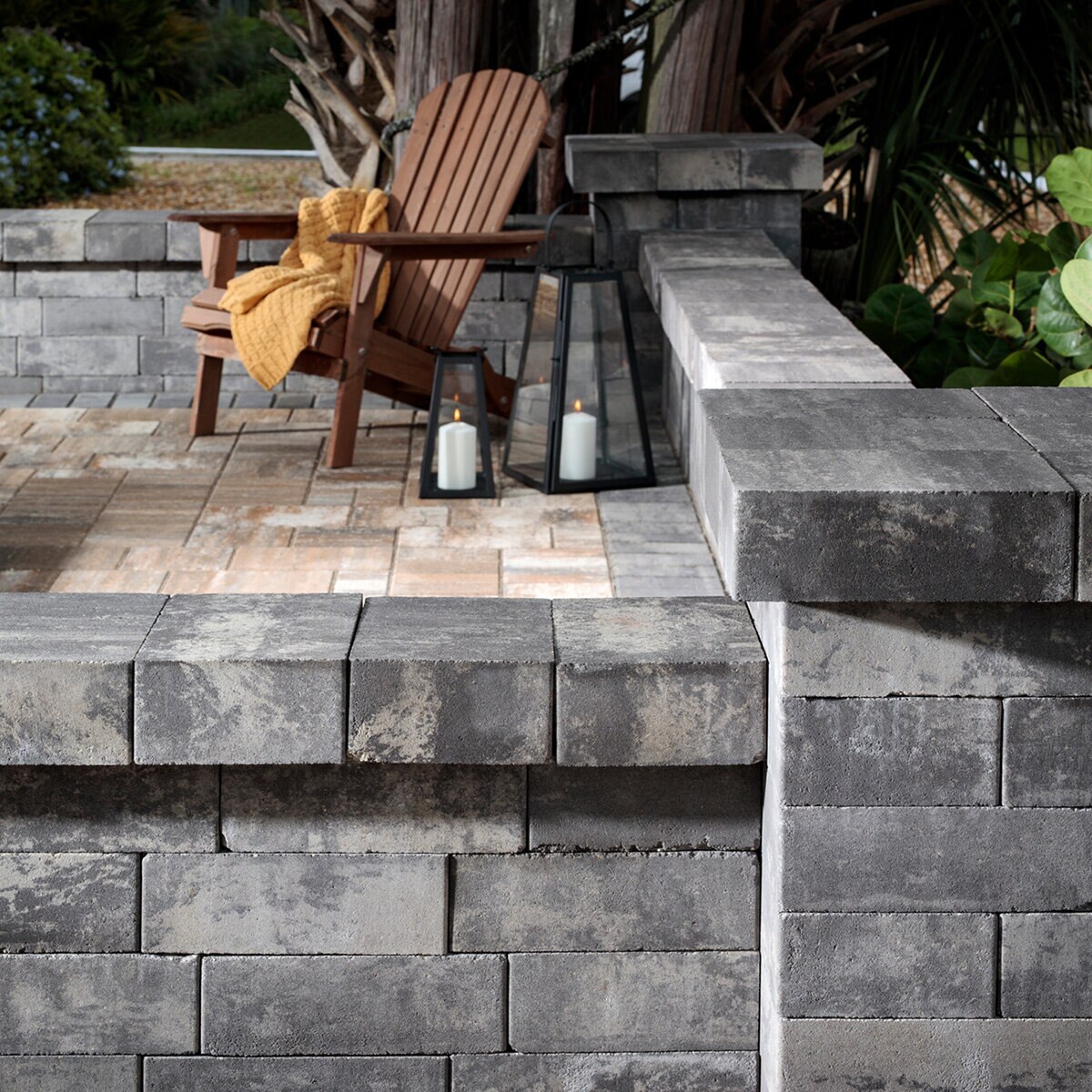 Belgard Easton Stone Universal Wall 12 in. x 8 in. x 4 in. Sonoran Gray ...