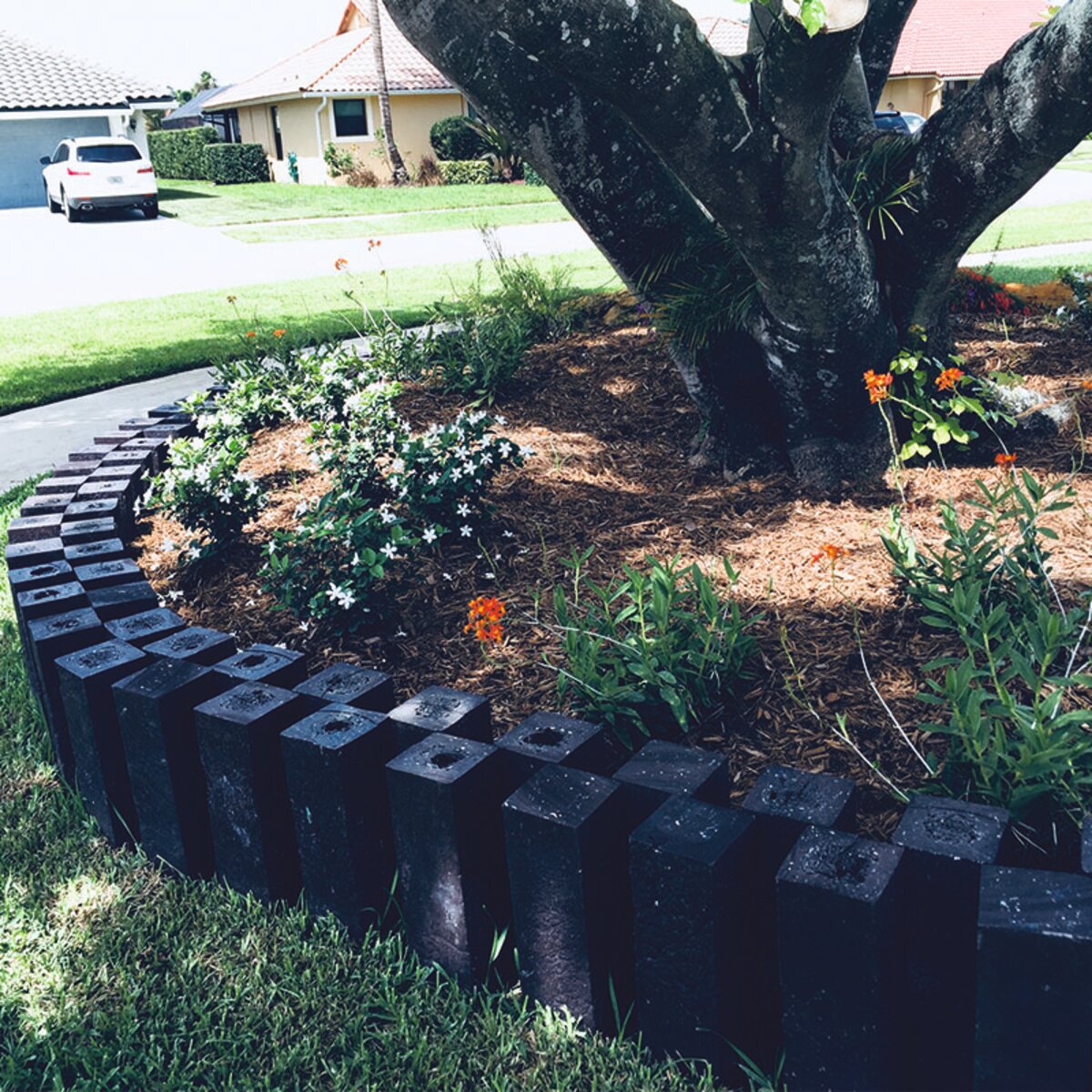 BestPLUS G-Grade Synthetic Landscape Timber Black 6 in. x 6 in. x 8 ft ...