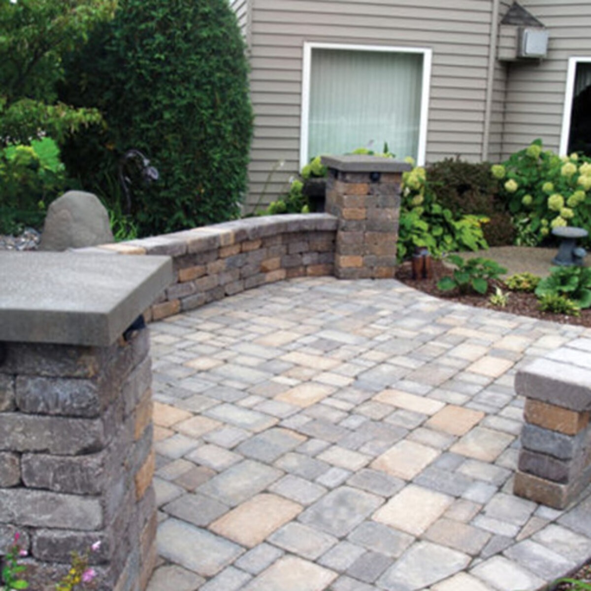 Basalite Borgert Strassen Wall Block Sterling Gray 4 in. x 11-3/4 in. x ...