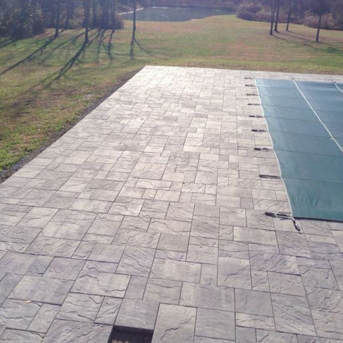 Cambridge Ledgestone Paver Textured 4-1/2 in. x 9 in. Onyx/Natural 2-3/ ...