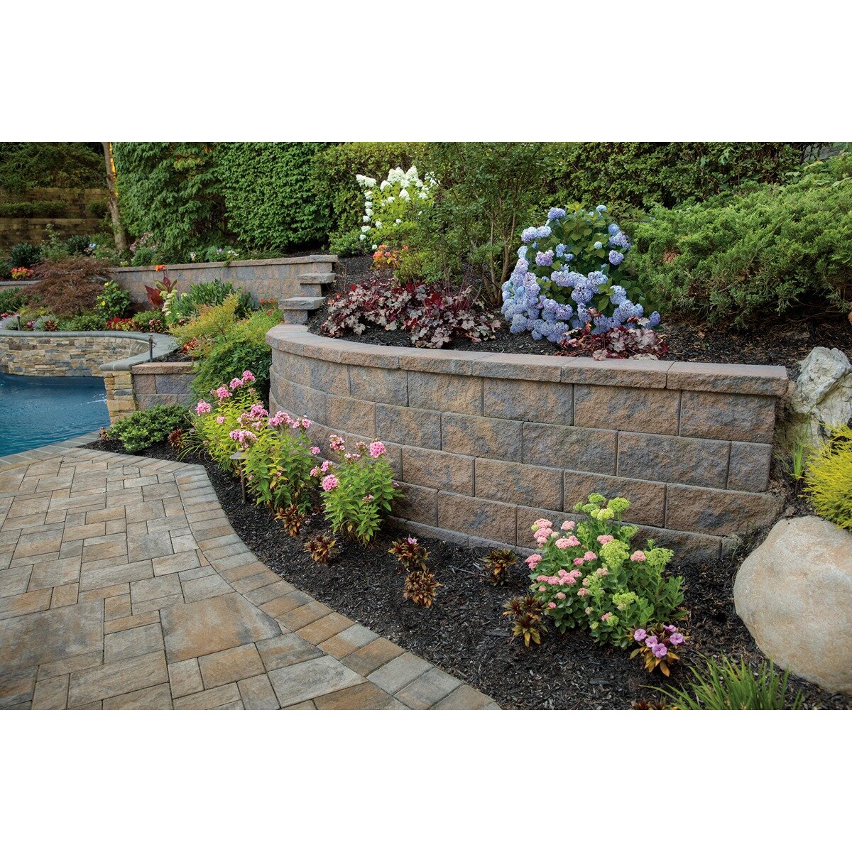 Cambridge Sigma Plus Wall Split Face Toffee/Onyx 18 in. x 12 in. x 8 in ...