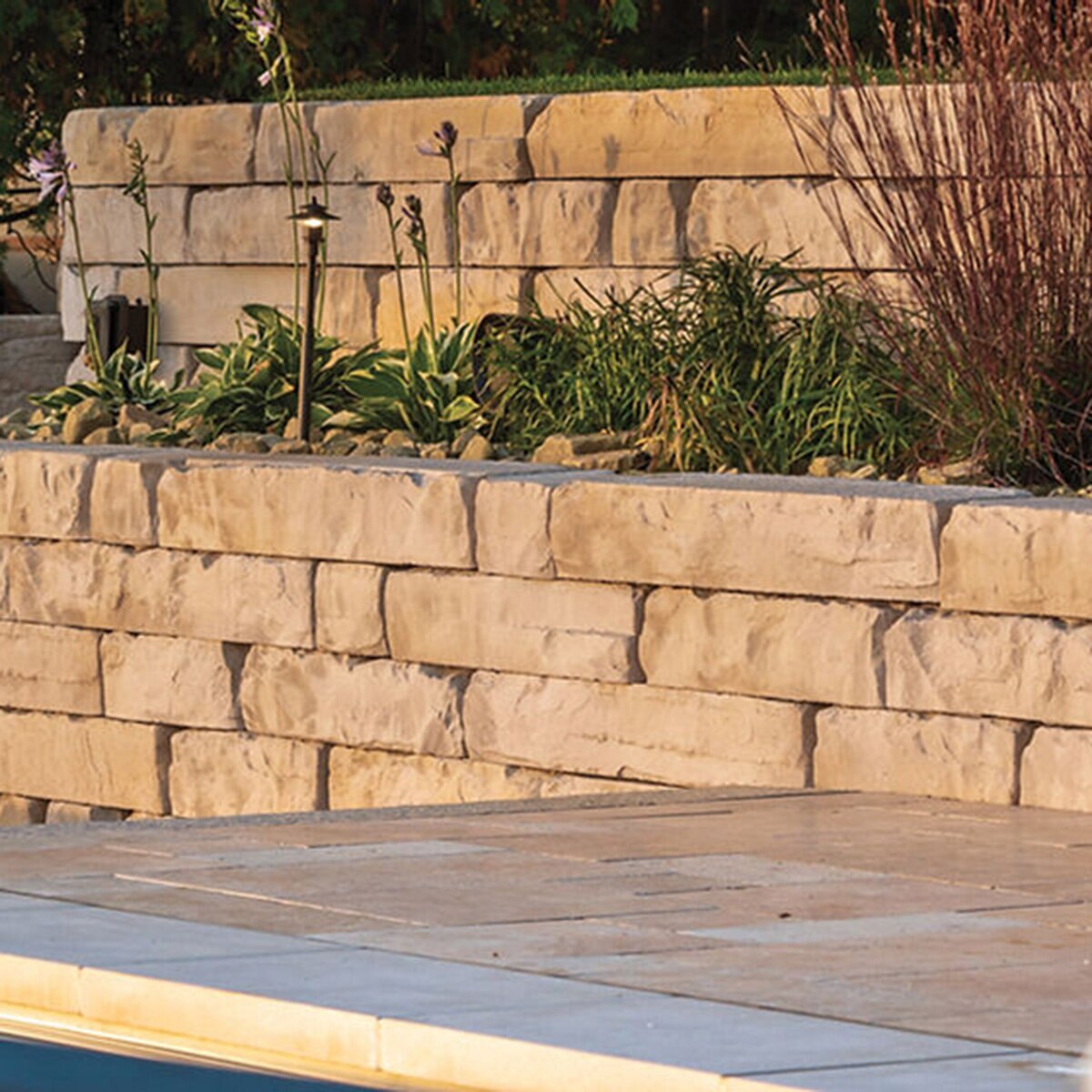 Kodah Wall Block - Pacific Mist 21 in. x 10-1/2 in. x 6 in | SiteOne