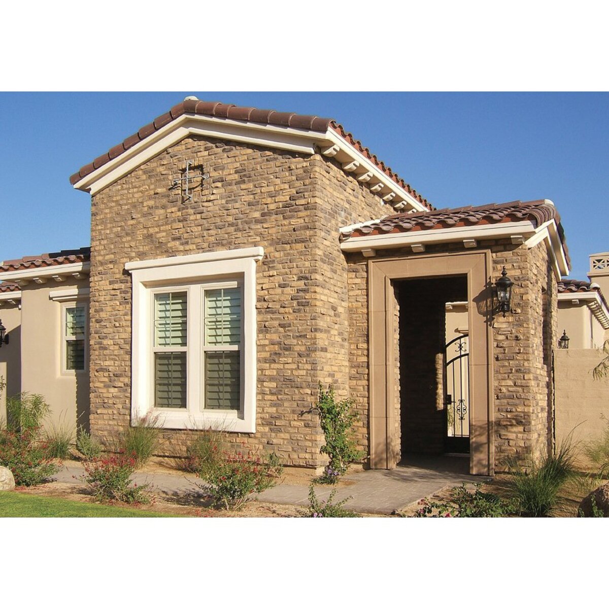 Coronado Stone Clinker Brick Corners Brown Blend 2-1/2 in. x 8 in. Dura ...