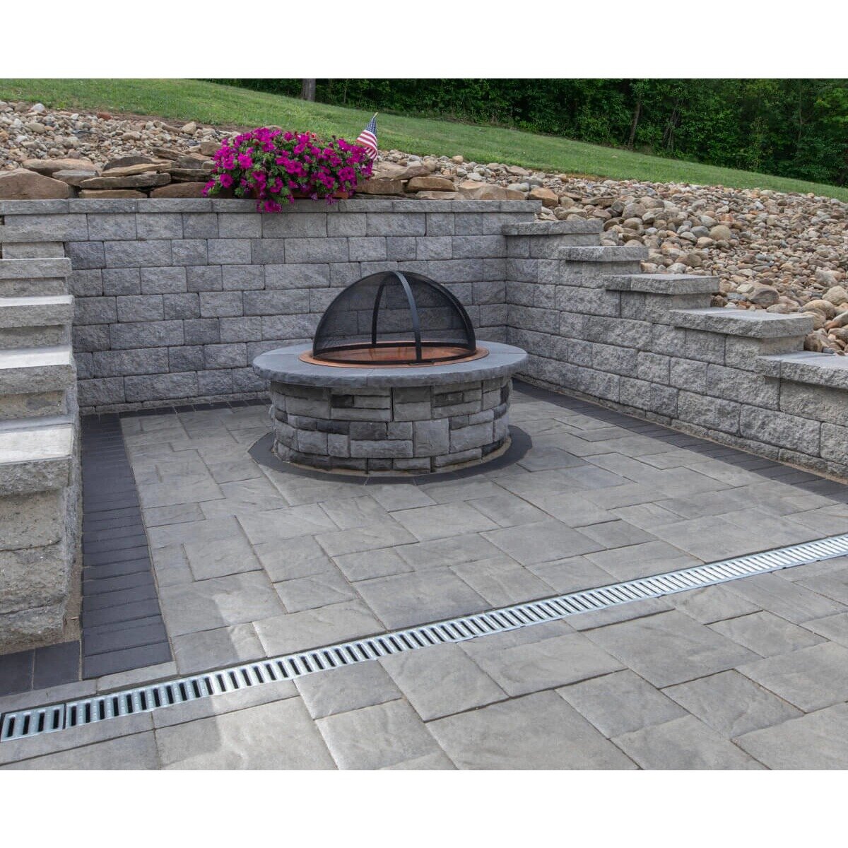 EP Henry Coventry Stone Paver Charcoal Aged 6 in. x 9 in. (124 sq. ft ...