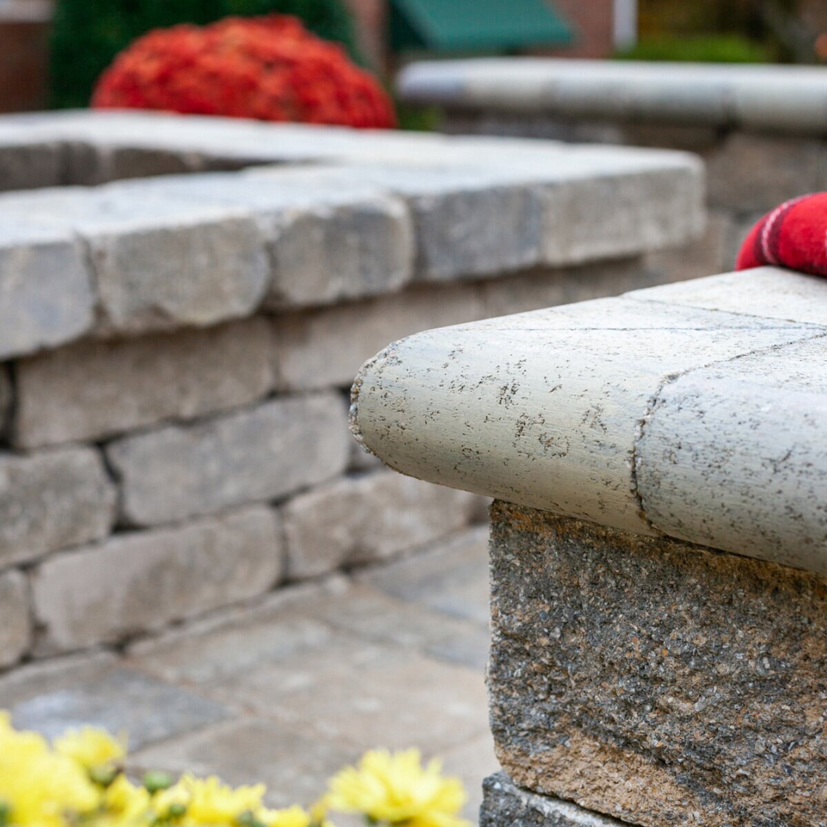 Weathered Parapet Cap Chestnut (45 pc./pallet) | SiteOne