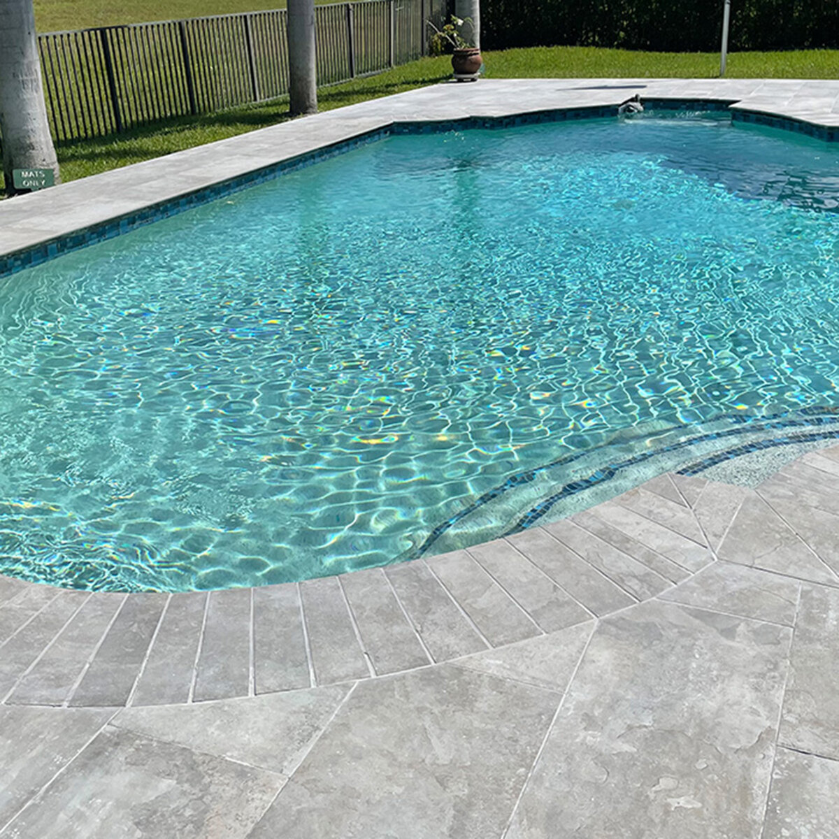 Hardscape.com Porcelain Paver 16 in. x 32 in. French Li | SiteOne