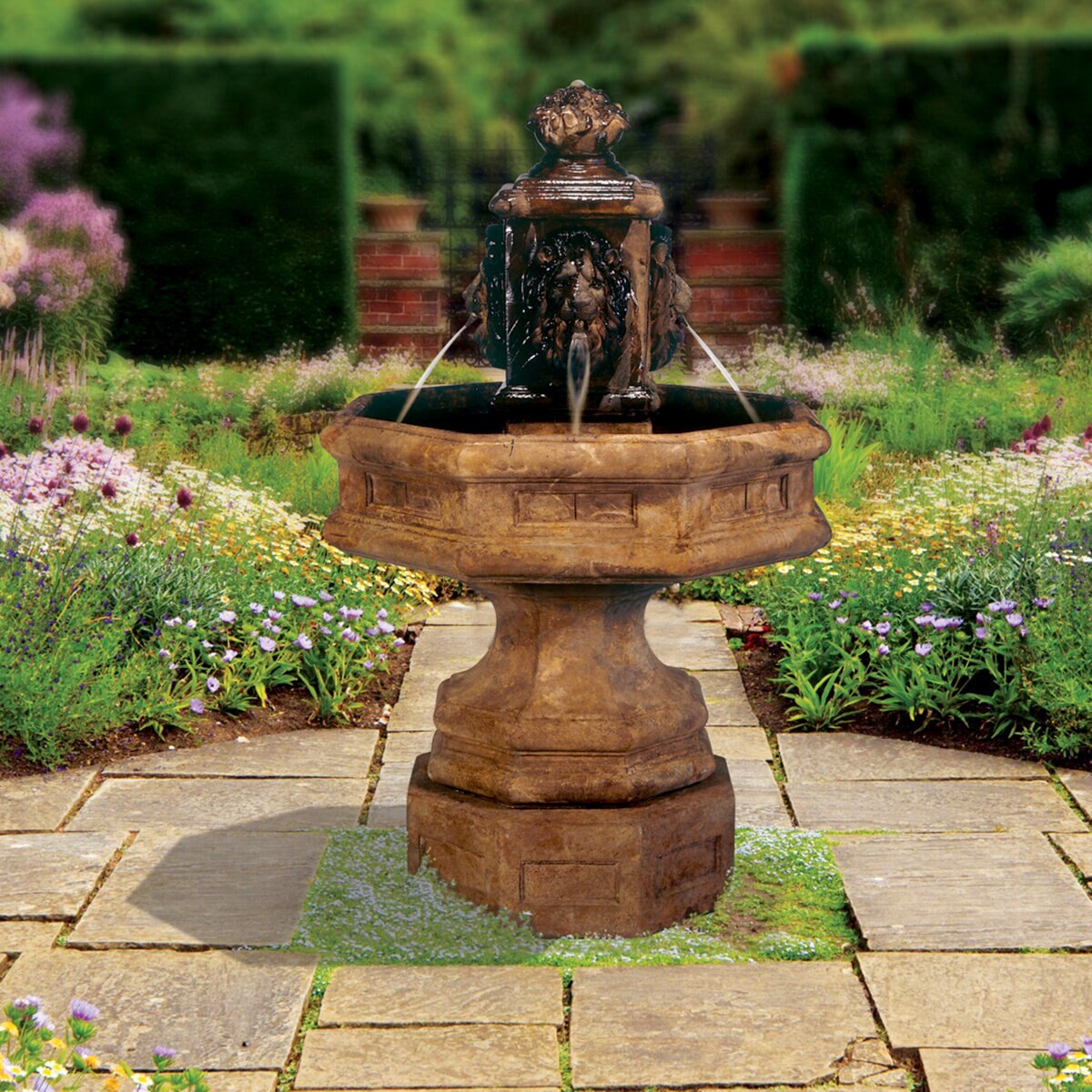 Henri Fountain Classic Lion 5 pc. 36 in. x 36 in. x 48 in | SiteOne US