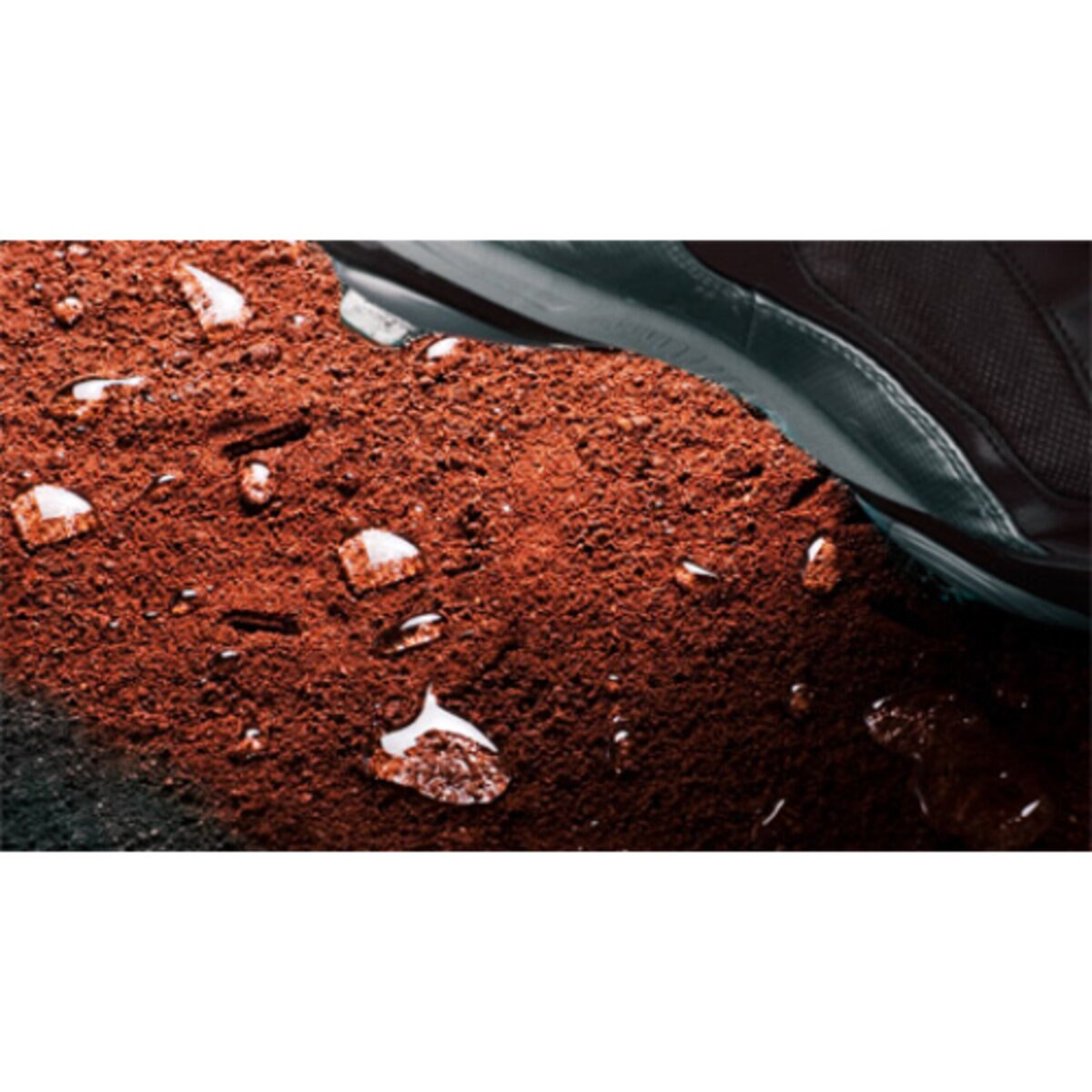 Hilltopper Warning Track Mix 2000 lb | SiteOne