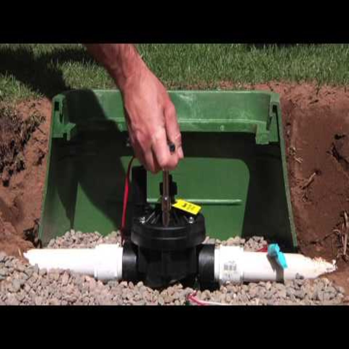 Hunter ICZ Drip Control Zone Kit 1 in. w/ Pressure Regulator 40 PSI ...