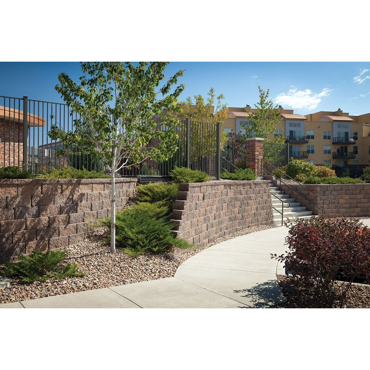 Keystone Regal Stone Pro Wall Rockface Pewter 18 in. x | SiteOne