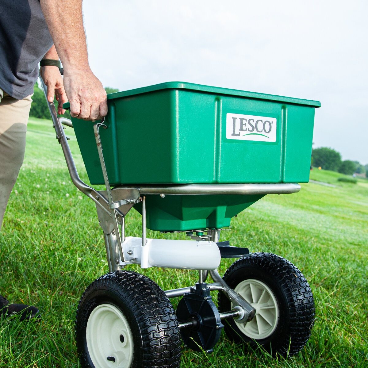 LESCO Broadcast Spreader w/ 80 lb. Capacity and Stainless Steel Frame ...