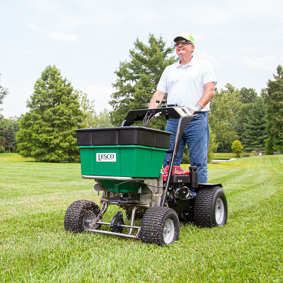 LESCO HPS Chariot GX Ride-on Spreader w/ 125 lb. Capacity and Honda 4.3 ...