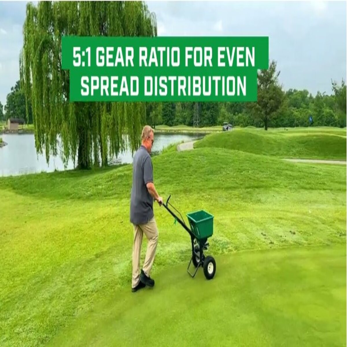 LESCO Broadcast Spreader w/ 50 lb. Capacity | SiteOne US