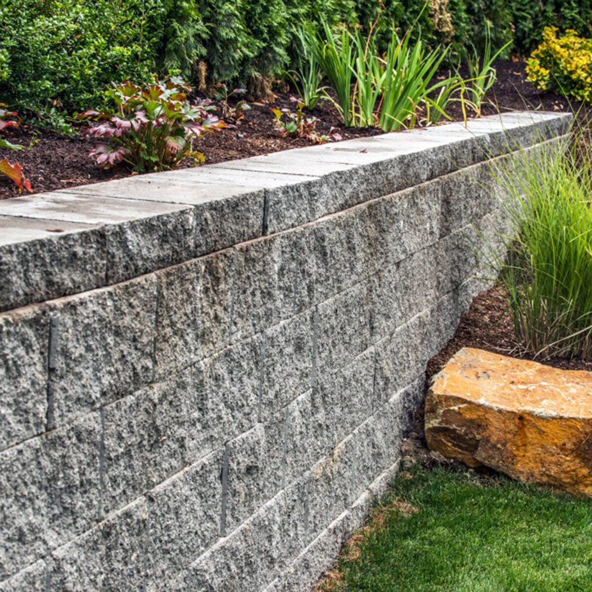 Mutual Materials Cornerstone Retaining Wall Block R-100 Radius Face 8 ...