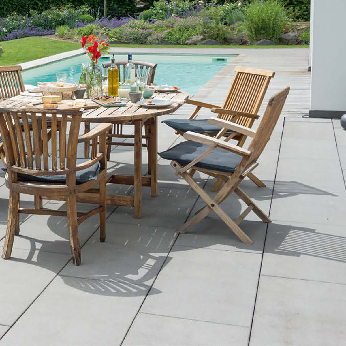 Newstone Manhattan Slab 24 in. x 24 in. Natural 50 mm (22 pc./pallet ...