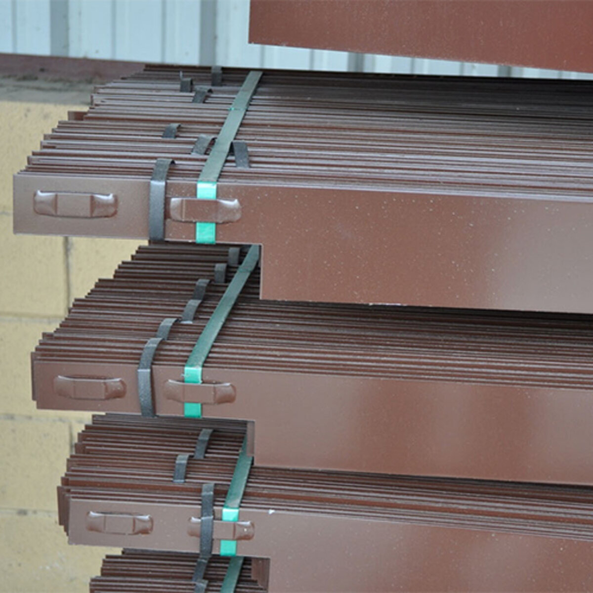 JD Russell Duraedge Steel Landscape Edging Brown 10 Gauge 1/8 in. x 4 ...