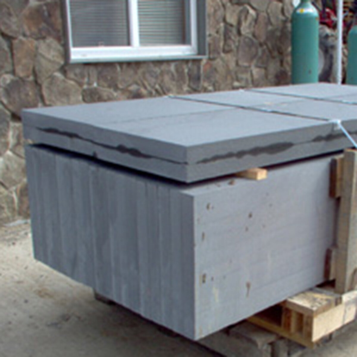 Tread Bluestone Select Blue Thermal 2 in. x 12 in. x 48 in | SiteOne