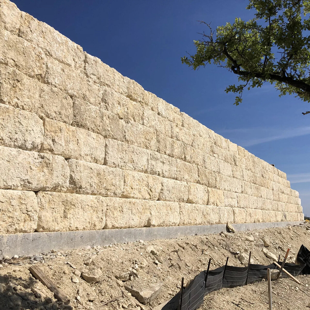 Limestone Butterstick Blocks 2 ft. x 2 ft. x 5 ft. ea | SiteOne US