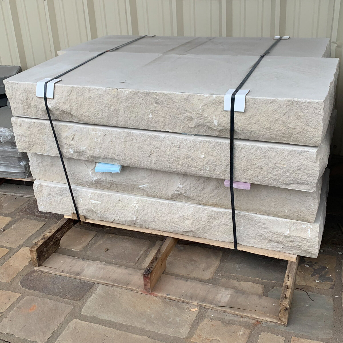 Step Lueders Limestone Buff 18 in. x 48 in | SiteOne US