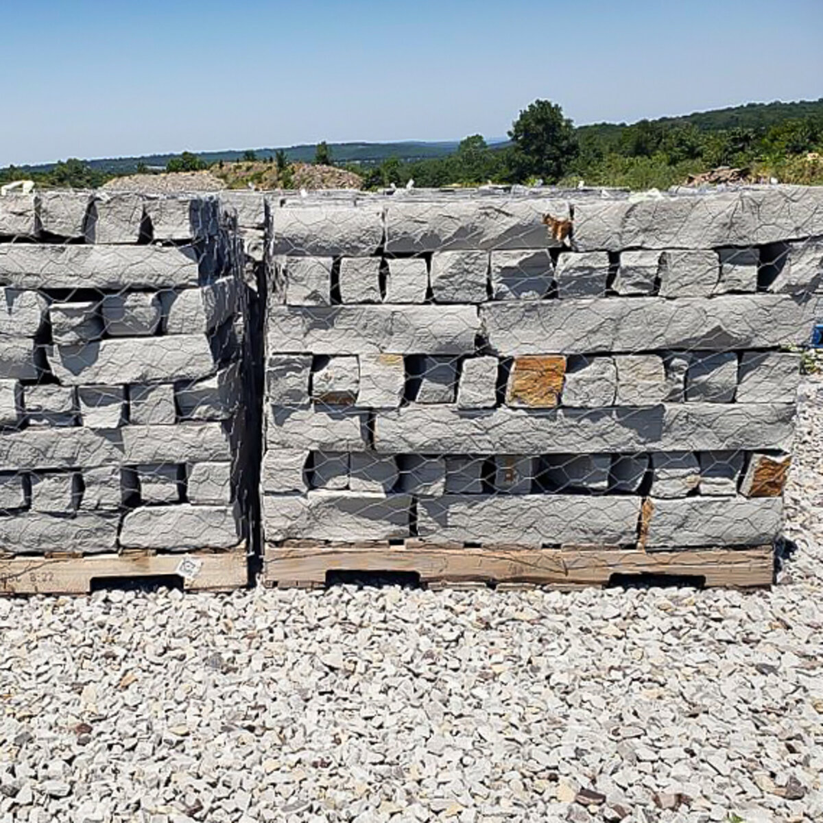 Building Stone Oklahoma Blue (4 in. Chopped) 4 in. Thick | SiteOne US