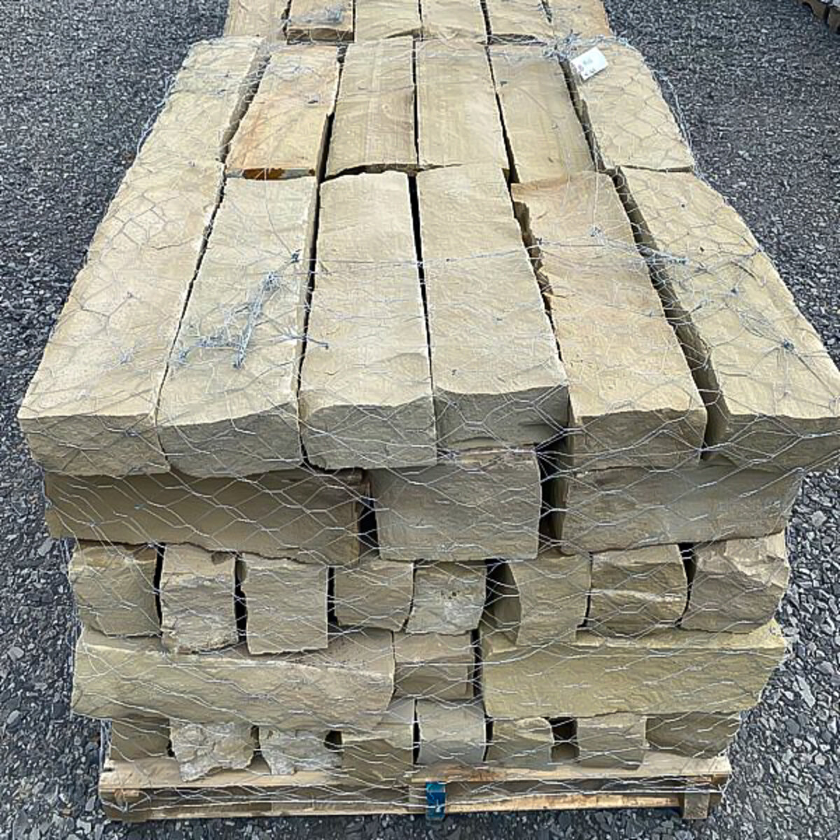 Building Stone Oklahoma Brown (4 in. Chopped) 6 in. Thick | SiteOne US
