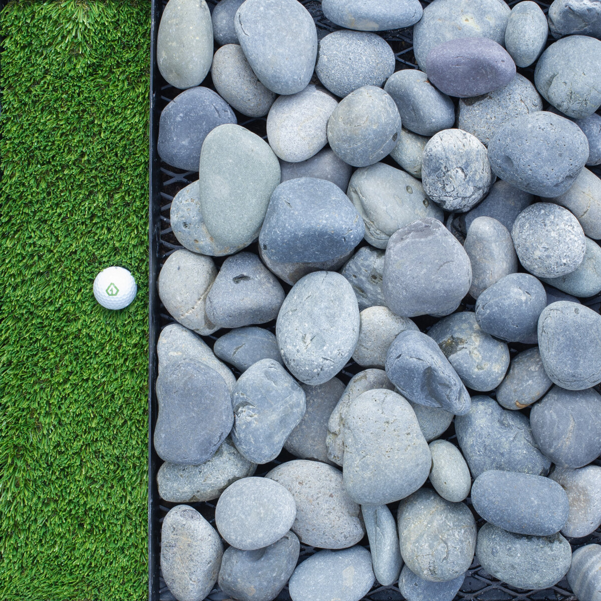 Bagged Mexican Beach Pebbles Black 2 - 3 in. (75 lb. Bag) | SiteOne US