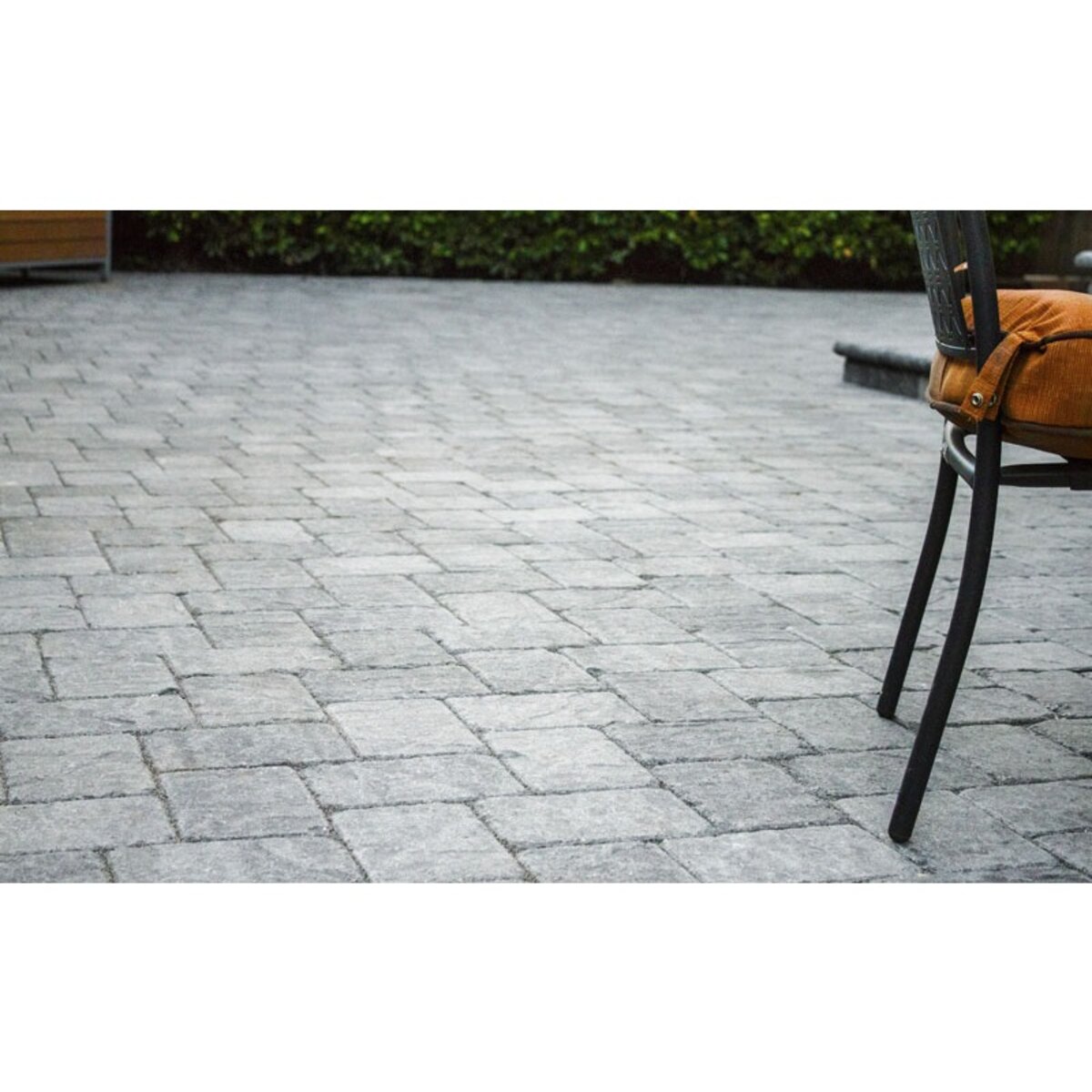 Basalite Italian Renaissance Paver Rectangle Naples 5-1 | SiteOne