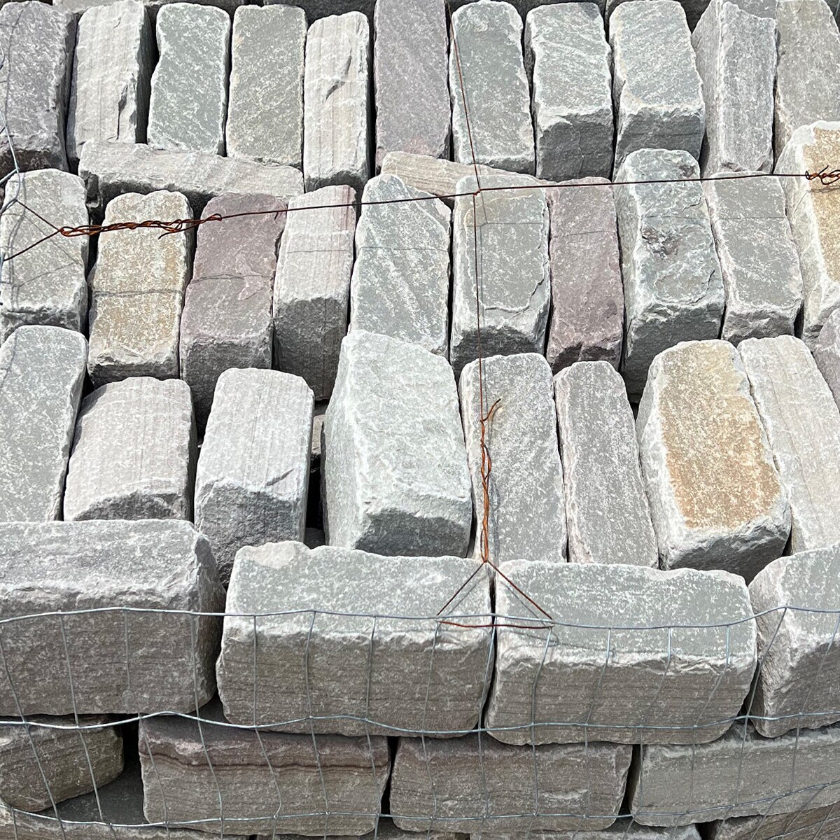 Building Stone Tennessee Blue/Gray Strip Rubble Tumbled (4 in. Snapped ...