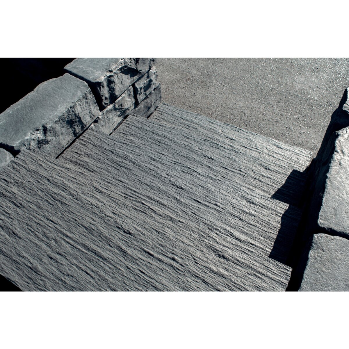 Castohn Stria Step Charcoal 48 in. x 18 in | SiteOne