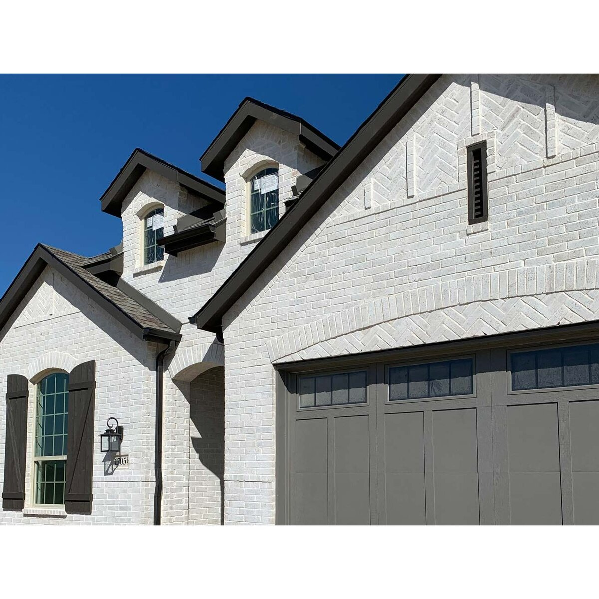 Bilco Brick Pheonix Brick King Size 9-5/8 in. x 2.5/8 i | SiteOne