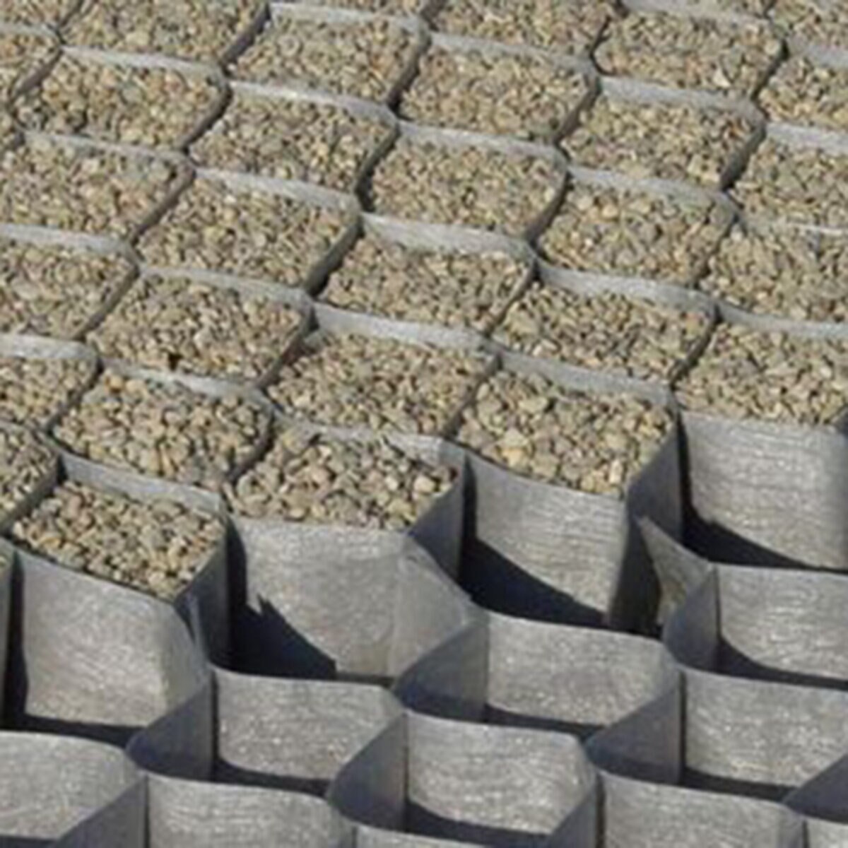 DeWitt DuPont GroundGrid 8.5 oz. Geocell 4 ft. x 25 ft | SiteOne US