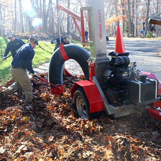 Little Wonder Truckloader, Self Contained, 5-Yard 29HP B&S Vanguard ...
