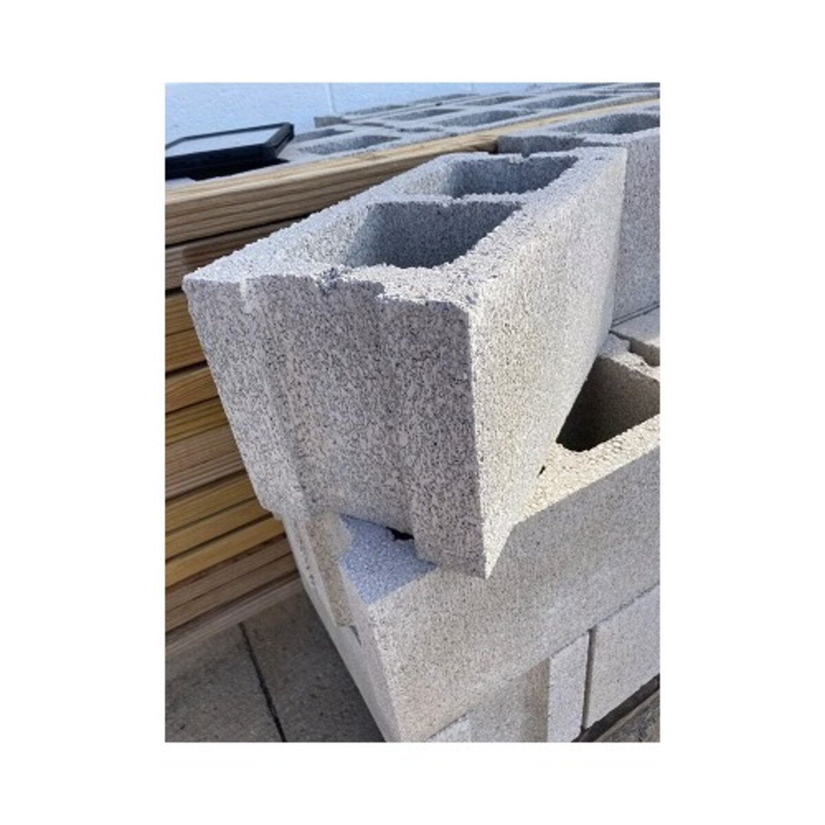Concrete Block Hollow 8 in. x 8 in. x 16 in. (108 pc./pallet) | SiteOne US