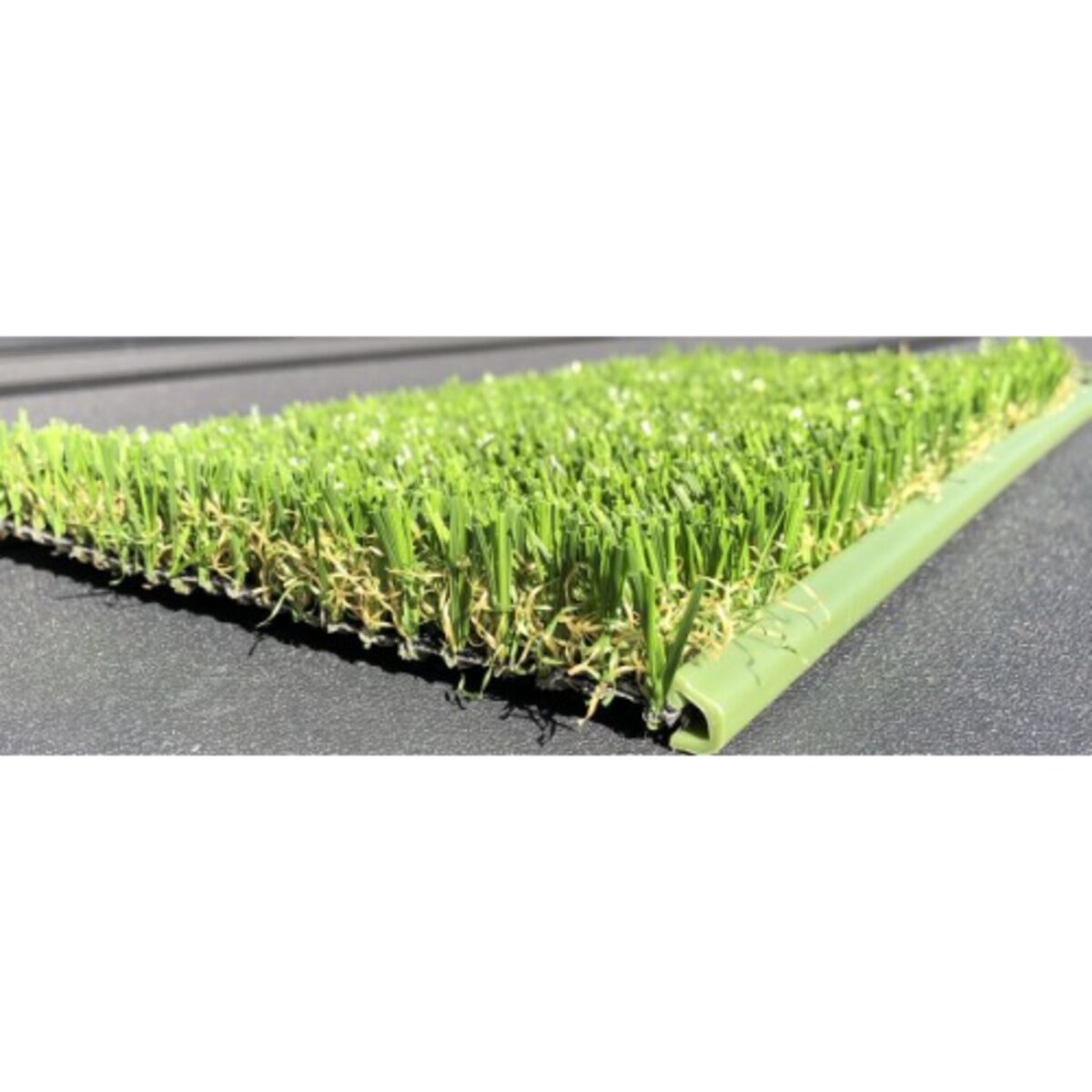 Wonder Edge Synthetic Turf Edging LP 7.5 ft. (80 pc./carton) | SiteOne US