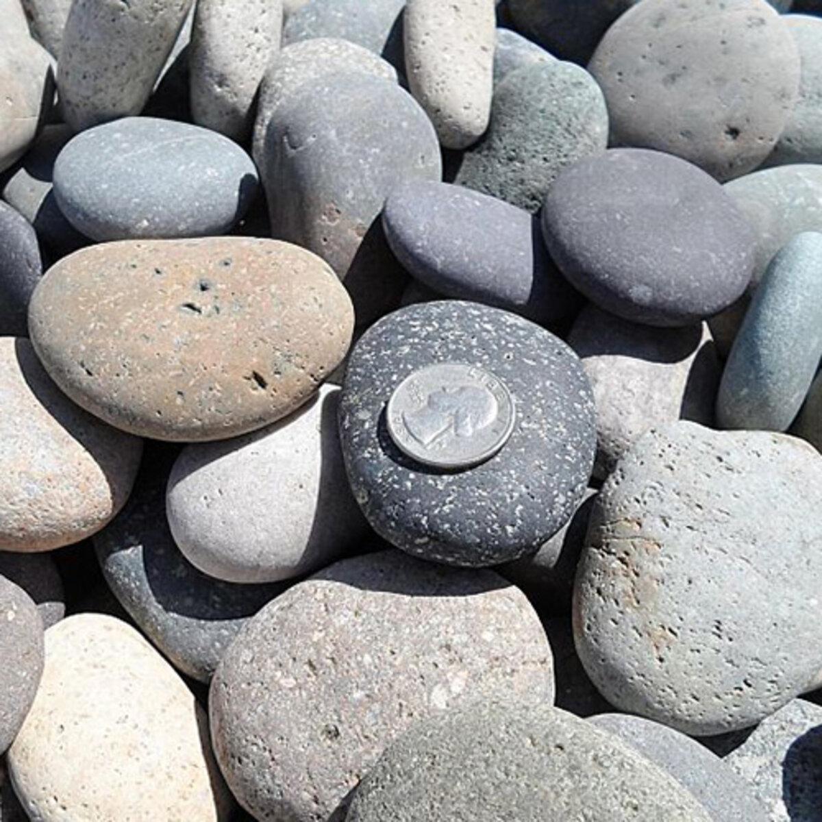 Bagged Mexican Beach Pebbles Mixed Color 1 - 3 in. (40 lb. Bag ...