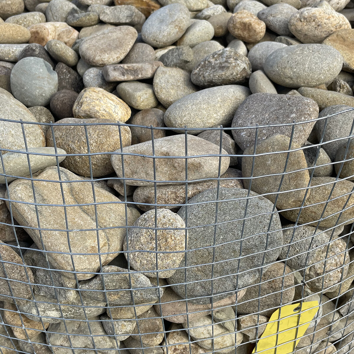 Palletized River Rock Tennessee Rounds 1 1/2 - 3 in | SiteOne US