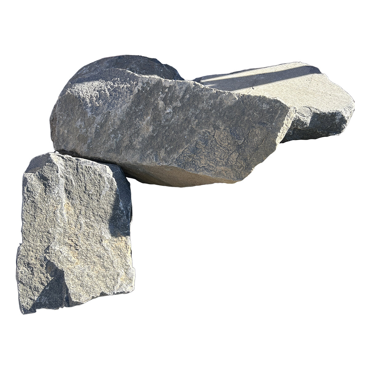 Boulders Cobalt Black Angular | SiteOne US