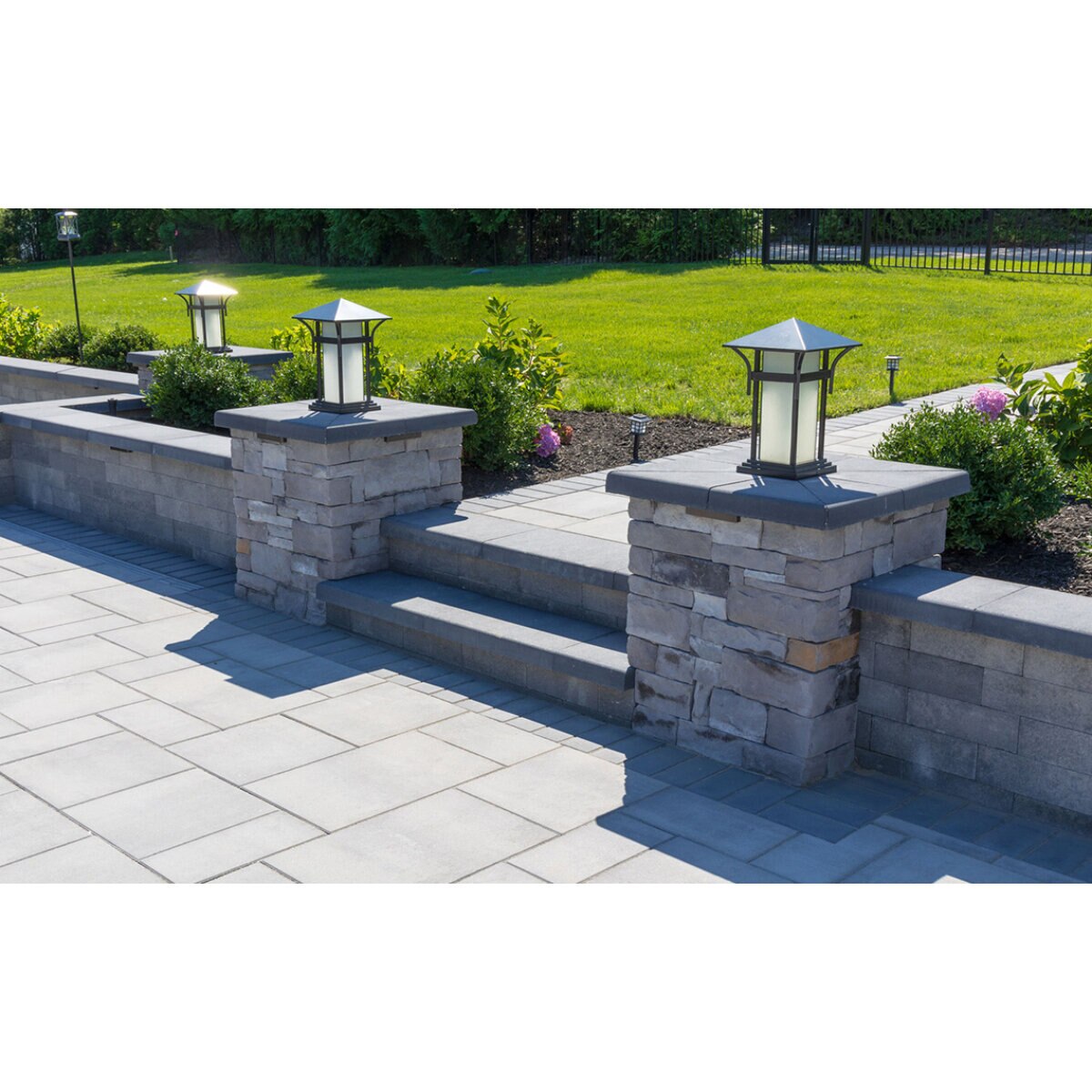 Cambridge Ledgestone Paver Smooth 4-1/2 in. x 9 in. Platinum 60 mm (114 ...