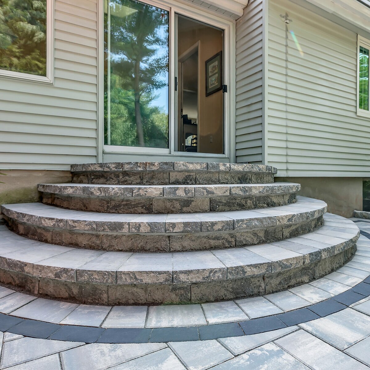 Nicolock Colonial Wall Cap Graphite Pearl Blend Full Pallet (108 ln. ft ...