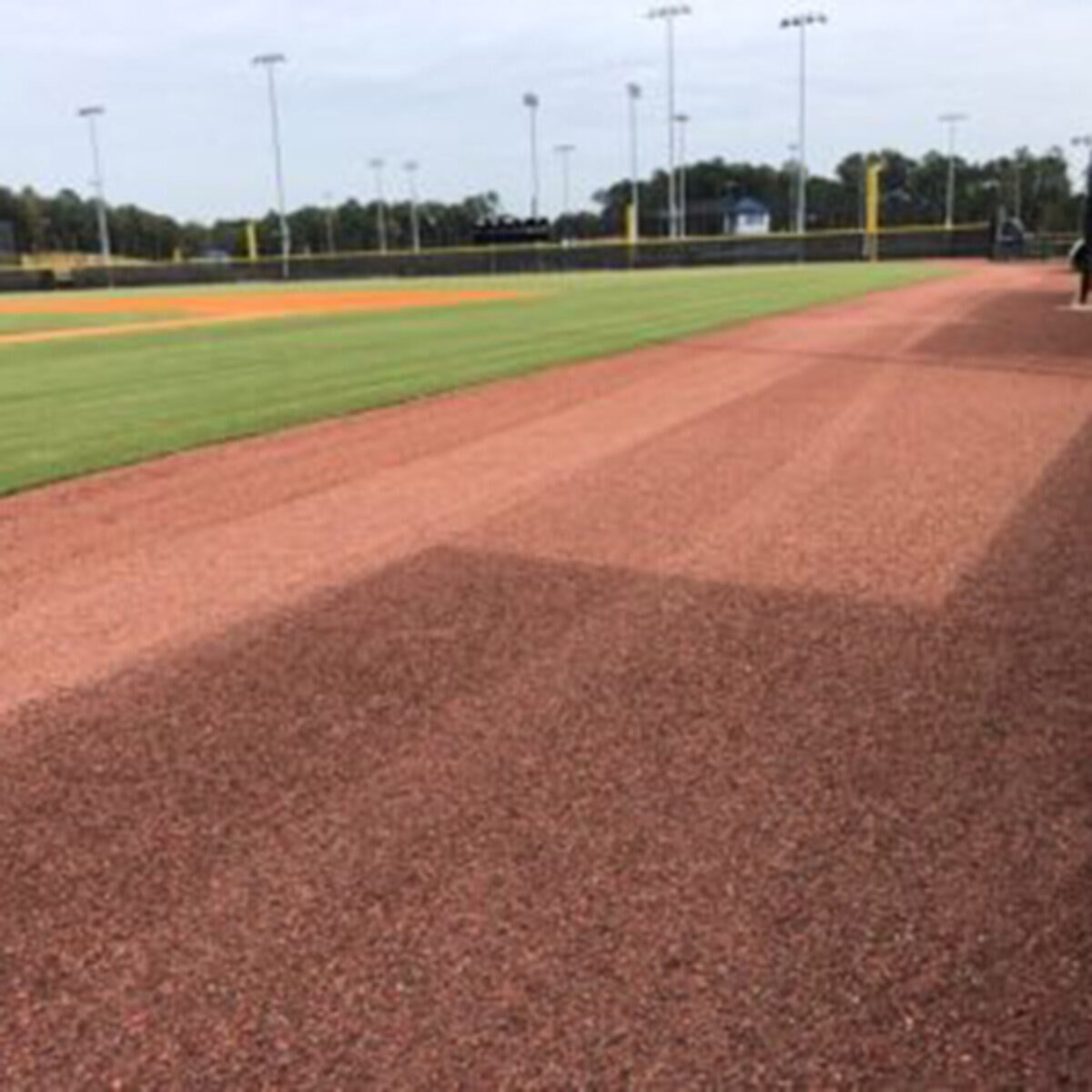 Premium Red Double Screen Warning Track - Bulk | SiteOne US