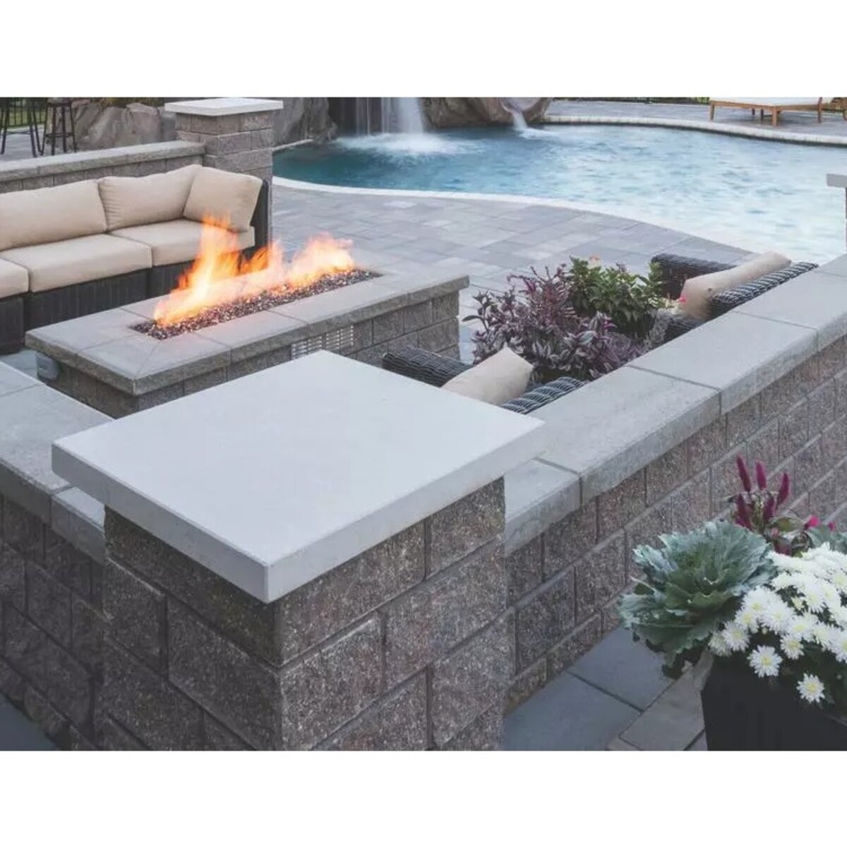 Oaks Ortana Wall Corner Champagne 11-4/5 in. x 3 in. x 7-7/8 in. (24 pc ...